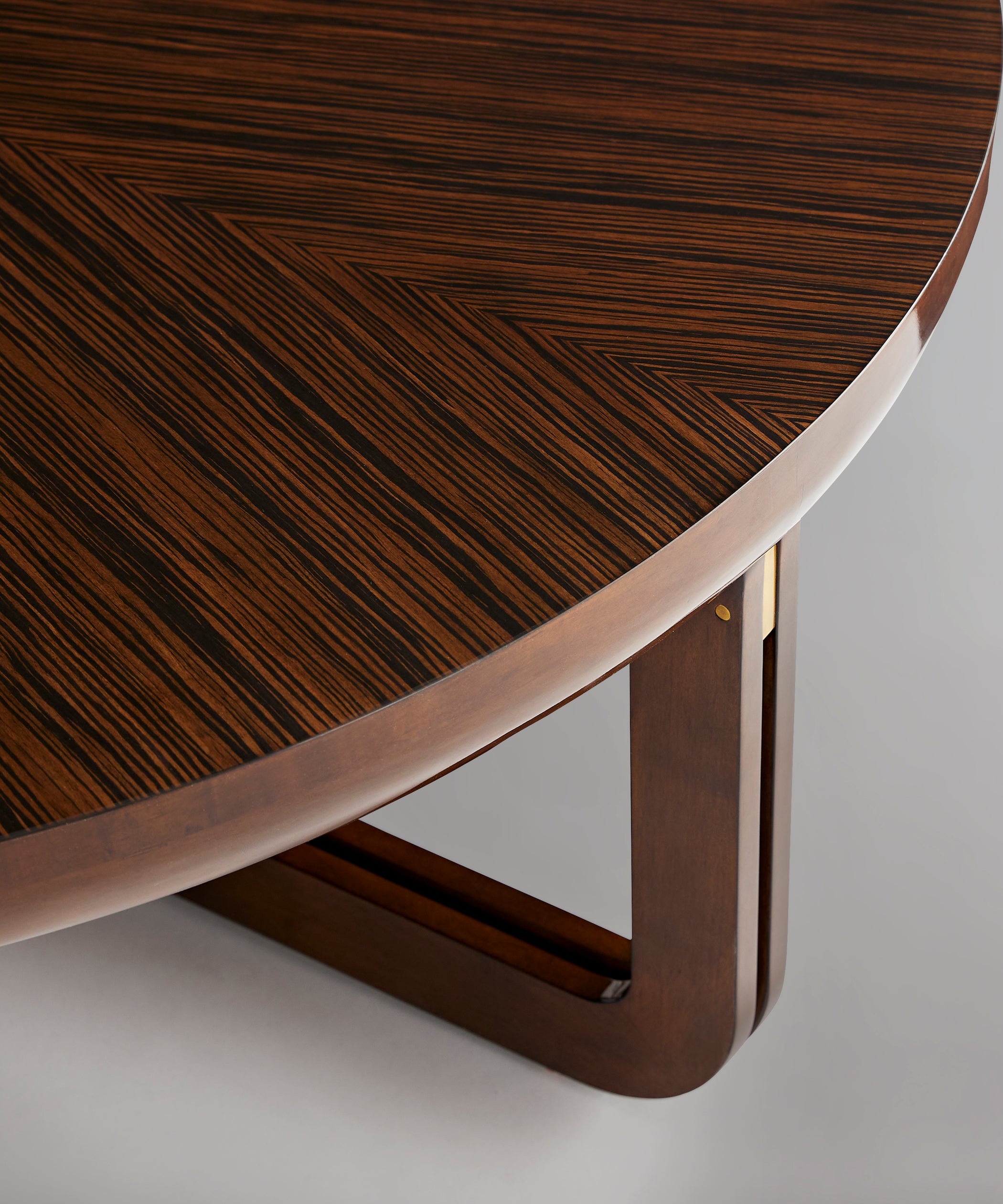 RADIAL Cocktail Table – MOUS