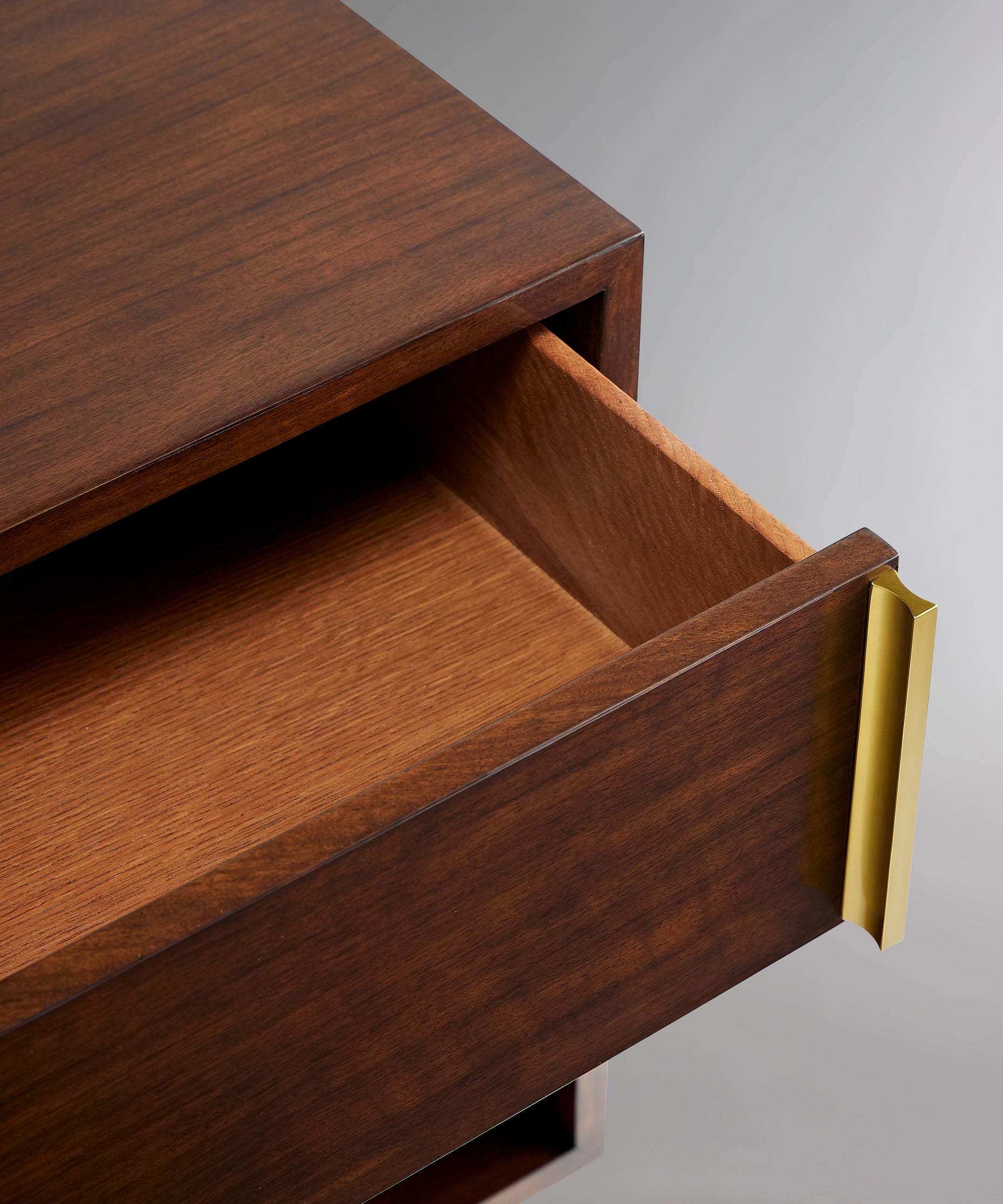 BANTER End Table Left – MOUS